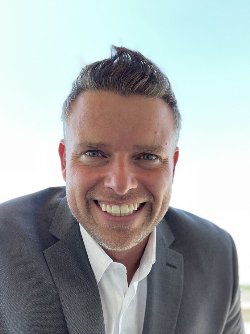 Social Media Connections and News - Kairos